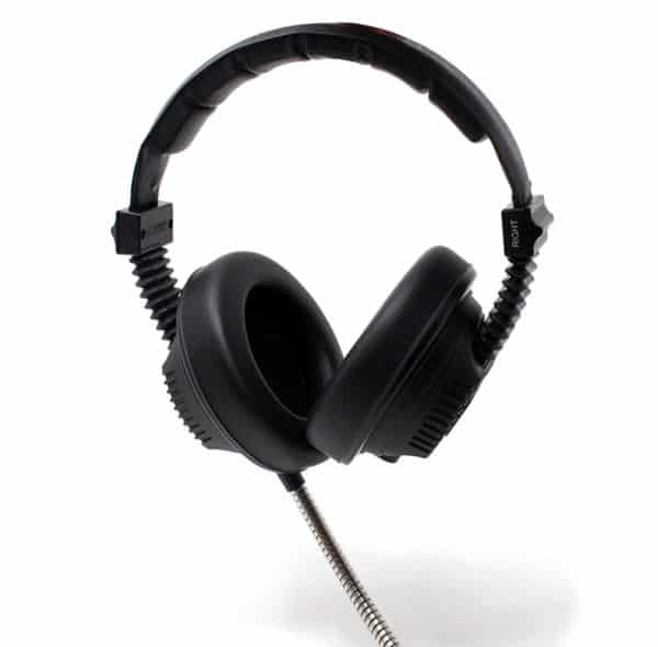 'MKII' Armoured Cable Headphones (ACC-100) - Standard / AutoPlay ...