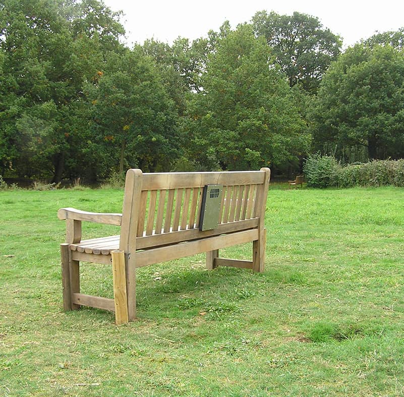 Audio Bench - Traditional - InterpretationShop